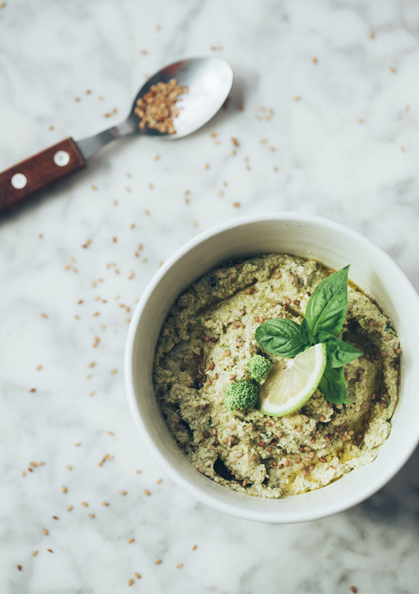 BROCCOMOLE VEGANO (GUACAMOLE DE BRÓCOLI)