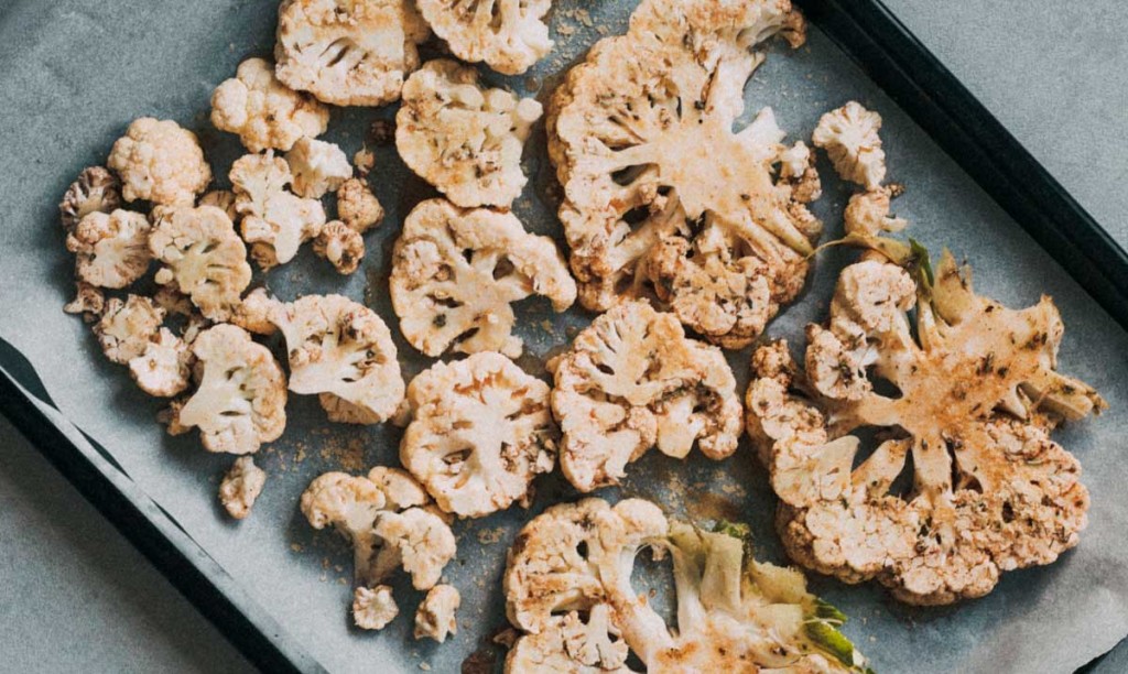 BOCADOS DE COLIFLOR CRUJIENTE AL HORNO